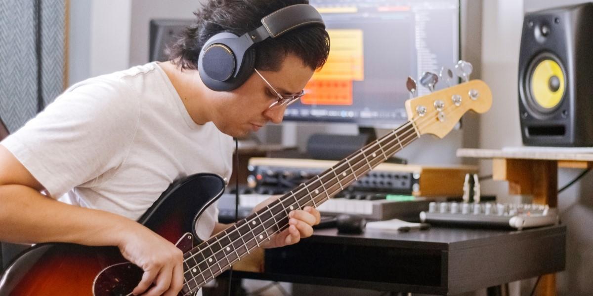 How To Record Great Bass Sound At Home | Long & McQuade